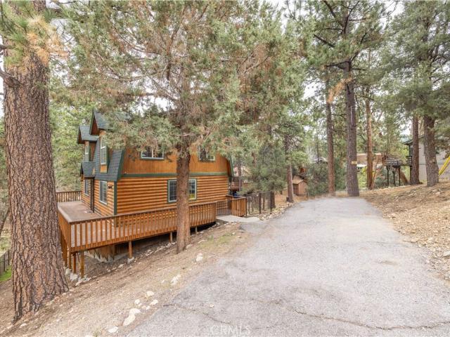 143 Santa Barbara, Sugarloaf, CA 92386 | MLS #IG26067 MR