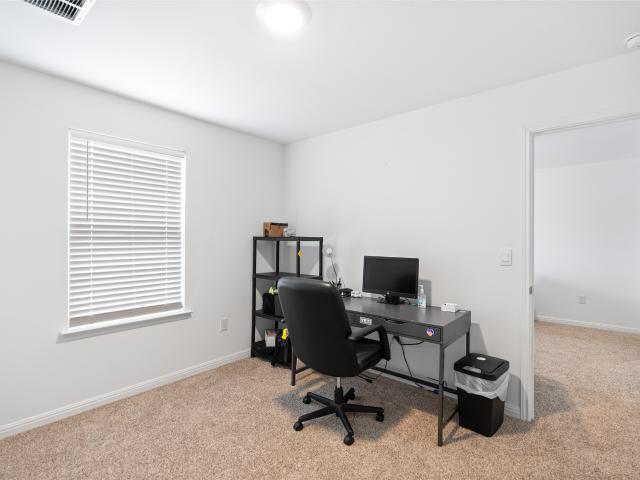 143 Santa Rosa Ln, Buda, TX 78610 | MLS #3176