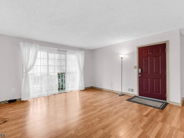 143 Sapphire Ln