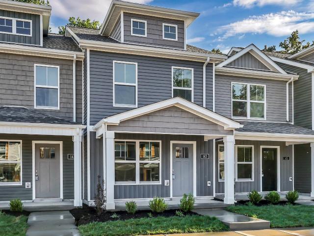 143 Quarry Point Dr, Clarksville, TN 37043 | MLS #3073 | Compass