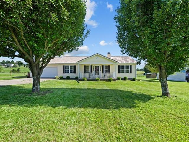 143 Rolling Meadows Dr, Lancaster, KY 40444