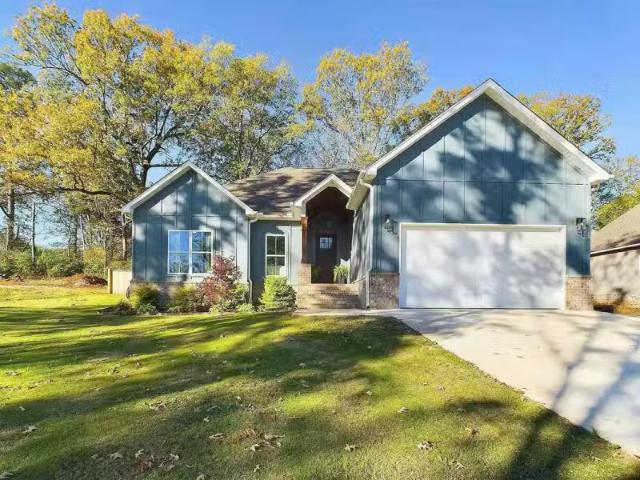 143 RIVER DR, TUSCUMBIA, AL 35674 Single Family Residence For.
