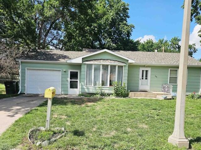143 Ringland Rd, Hastings, NE 68901