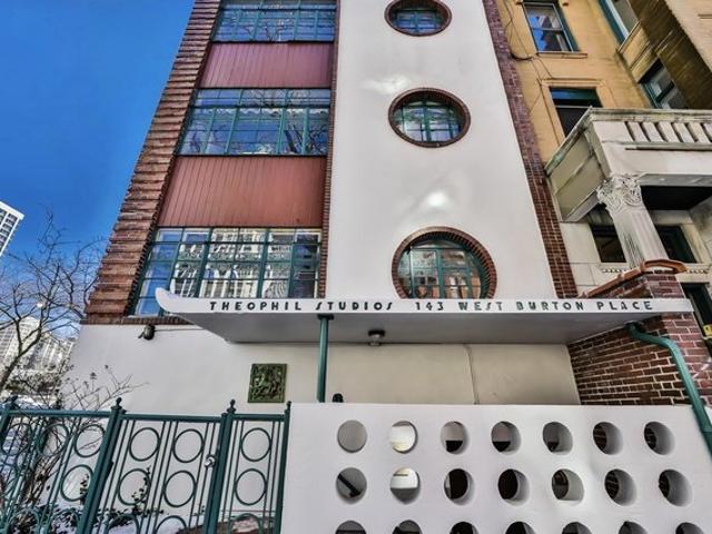 143 W Burton Pl Apt 2S, Chicago, IL 60610