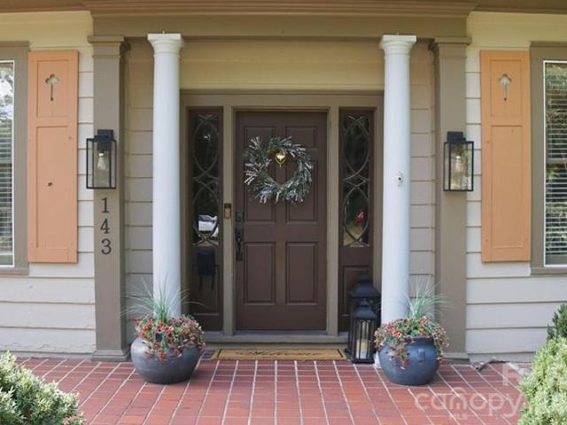 143 W End St, Chester, SC 29706