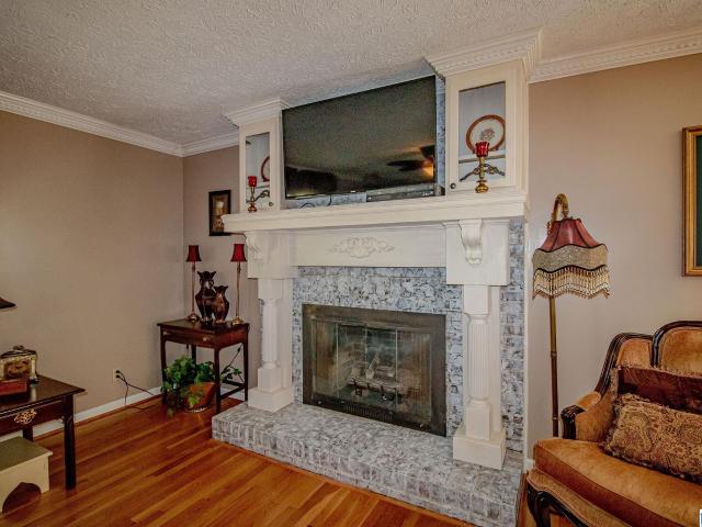 143 Winston Drive
