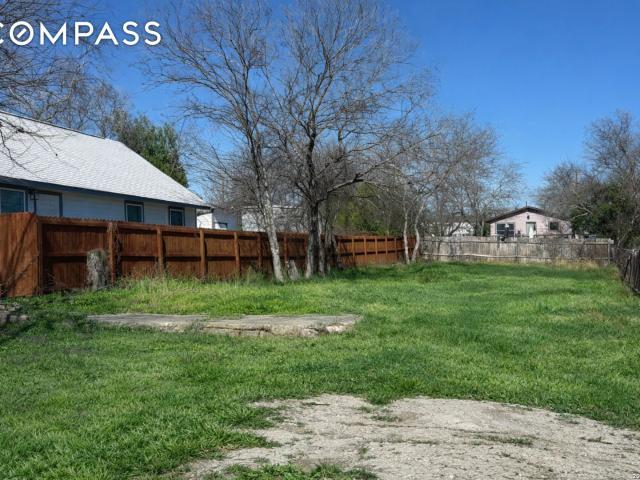 143 Yucca St, San Antonio, TX