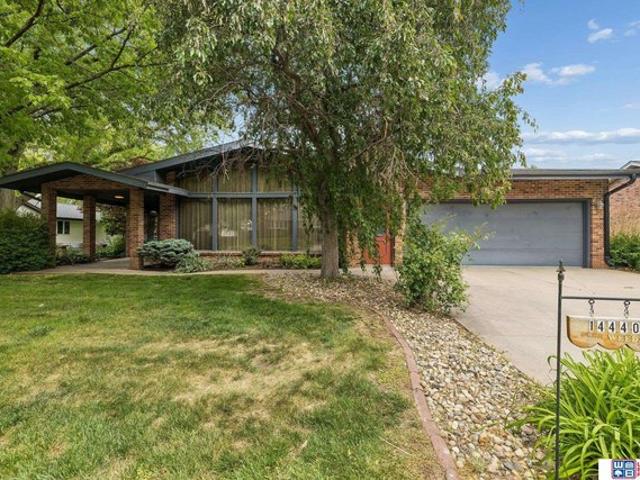 14440 Danvers St, Waverly, NE 68462
