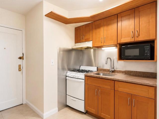 14445 Sanford 2