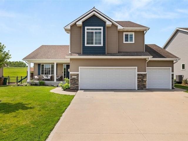 1444 Marina Cove Dr, Polk City, IA 50226