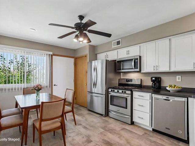 1444 Big Bend Rd Unit C, Waukesha, WI 53189