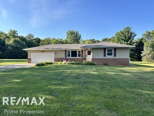 1444 Carrigan Ct, Mount Morris, MI 48458