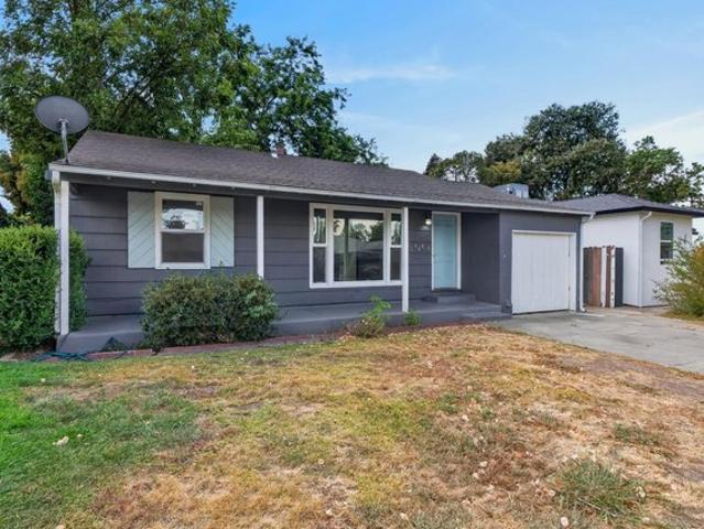 1444 Stoddard St, Sacramento, CA 95822