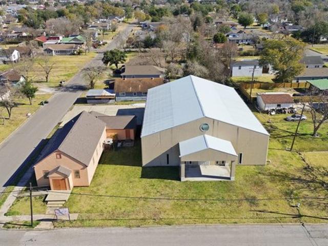 1444 2nd Ave, Port Arthur, TX 77642