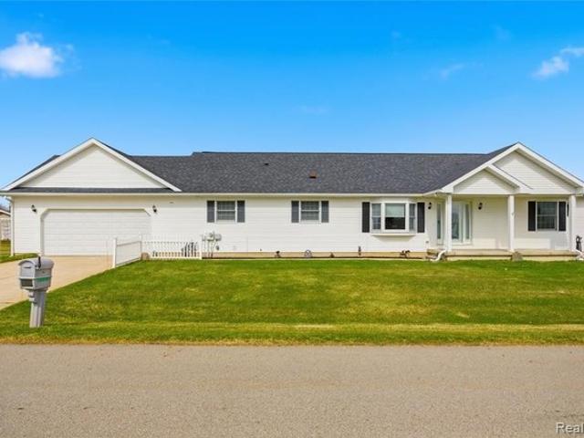 14450 Killybegs Ln, Somerset, MI 49233