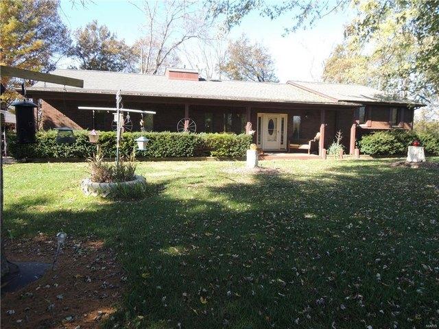 1445 Mount Zion Ave, Greenville, IL 62246