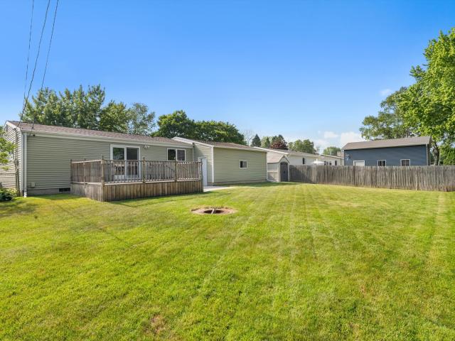 1445 Daisy Dr