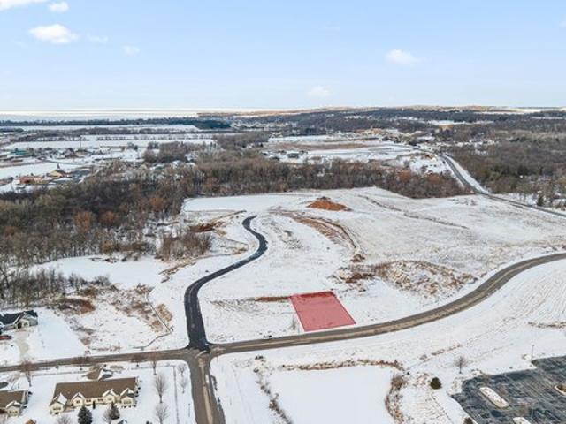 1445 Eastwind Ln Lot 16, Fond du Lac, WI 54937