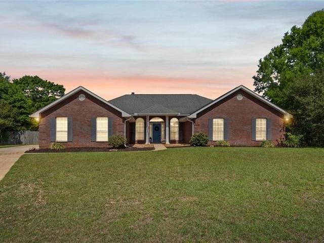 1445 Hunters Ct N, Mobile, AL 36695