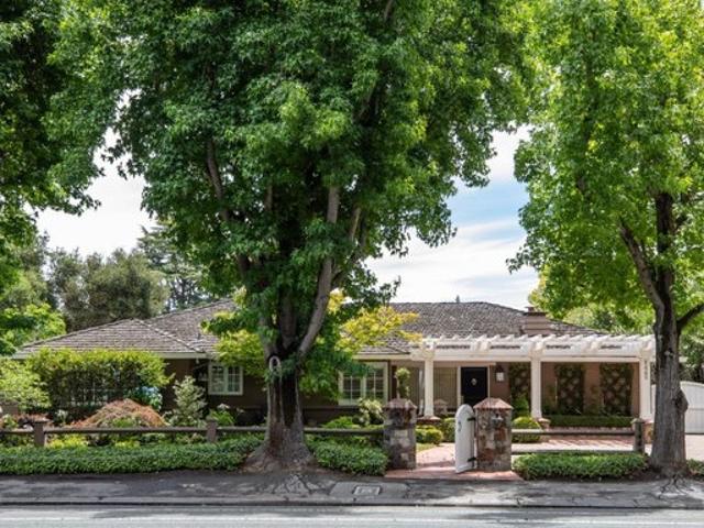 1445 Valparaiso Ave, Menlo Park, CA 94025