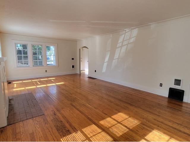 1445 W 11TH AVE