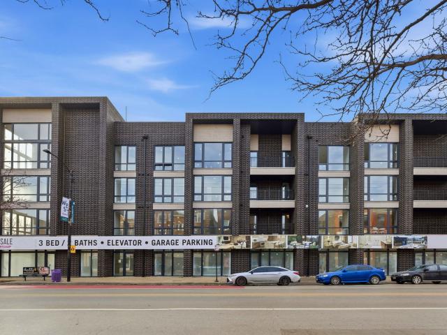 1445 W Chicago Avenue