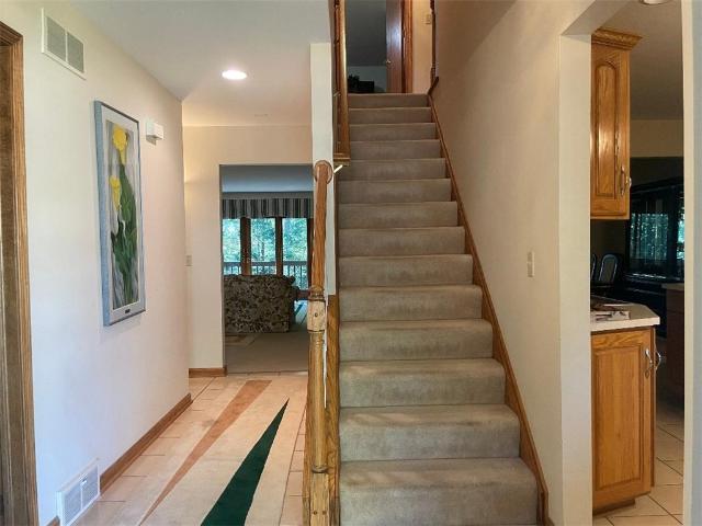 1445 Winterberry Ct 2B