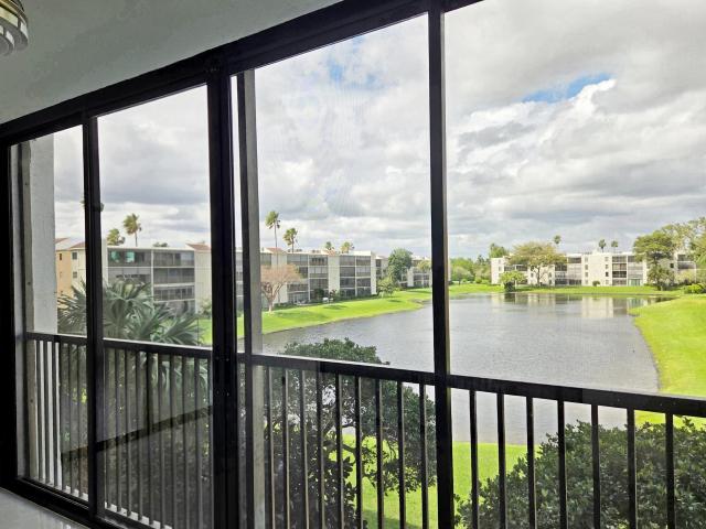 14460 Strathmore Ln, Unit 307, Delray Beach, FL 33446 | MLS #B26005 | Compass