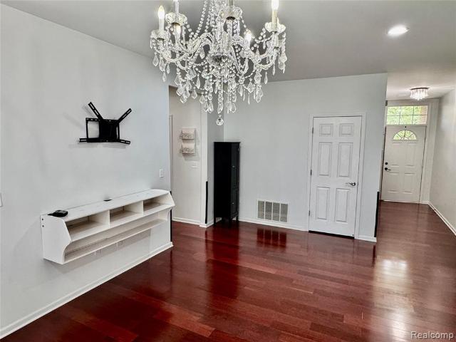 14466 Shadywood Drive