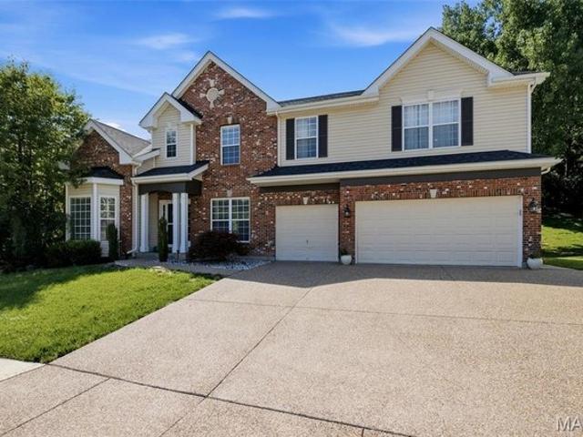 1446 Hawkins Meadow Dr, Fenton, MO 63026