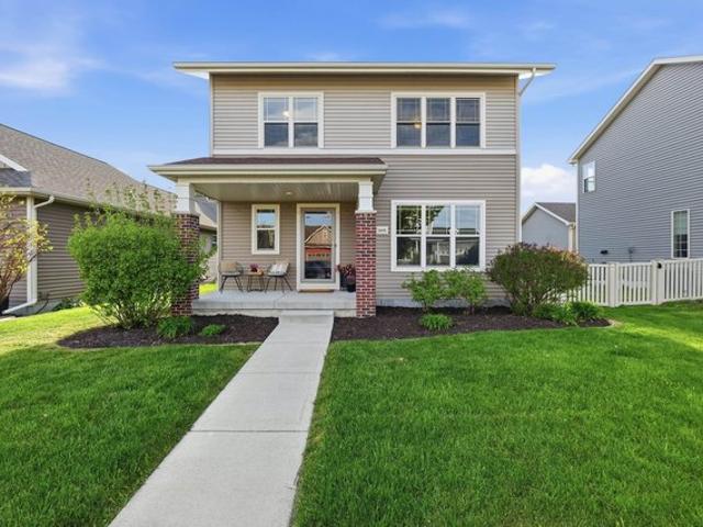 1446 Thoreau Dr, Sun Prairie, WI 53590
