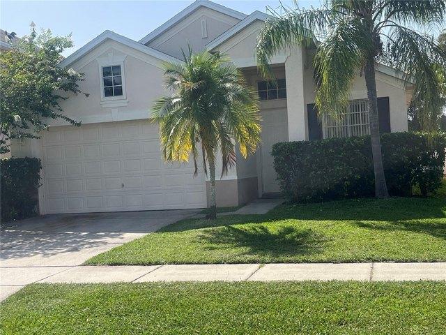 14472 Huntcliff Park Way, Orlando, FL 32824