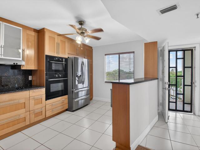 14475 Strathmore Ln, Unit 503, Delray Beach, FL 33446 | MLS #B26008