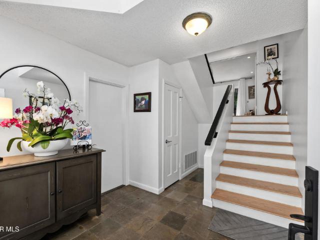1447 N View Drive 56