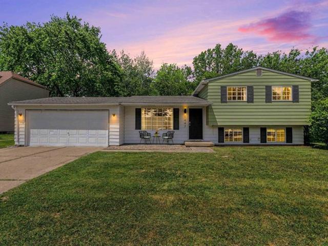 1447 Cedarwood Dr, Flushing, MI 48433