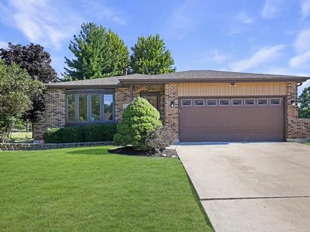 1447 Comanche Dr, Bolingbrook, IL 60490