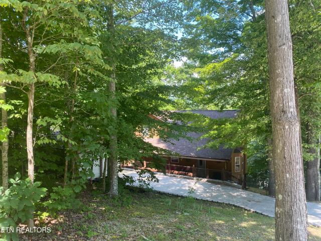 1447 Cove Pointe Rd
