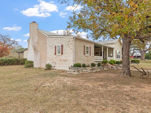 1447 Royal Oaks Loop, Fredericksburg, TX 78624 | MLS #104526