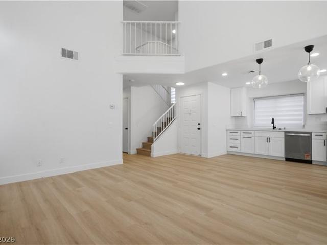 1447 Tiny Pebble Way, Las Vegas, NV 89142