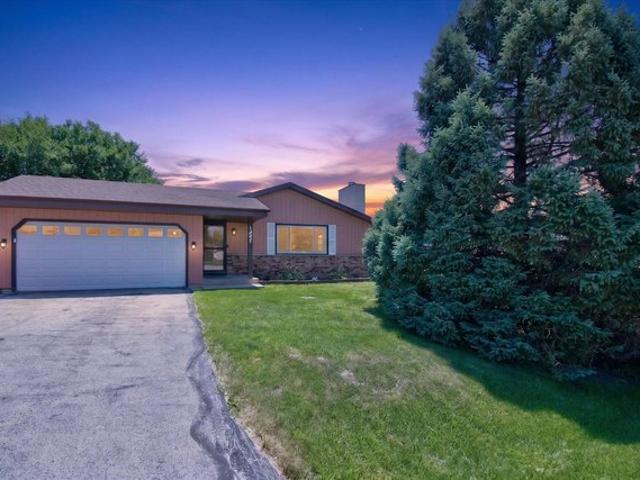 1447 Warwick Way, Mount Pleasant, WI 53406