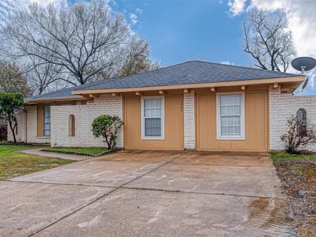 1447 Willow Rock Rd, Houston, TX 77088