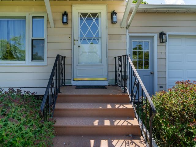 1447 7 / Street