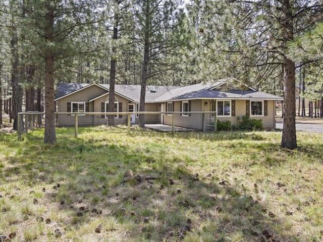14485 Mountain View Loop, Sisters, OR 97759