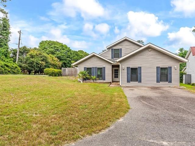 1448 Bessent Ave, Little River, SC 29566