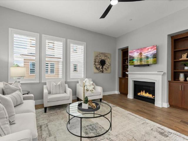 1448 Freeman Lane