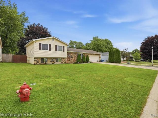1448 Greenview Drive