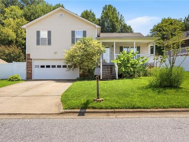 1448 Hawkcrest Ln, Winston Salem, NC 27127