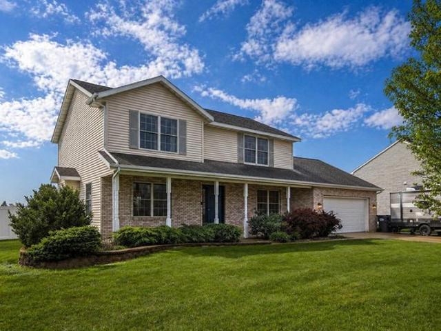 1448 Solak Ct, Saint Joseph, MI 49085