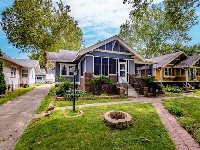 1448 Thompson Ave, Des Moines, IA 50316