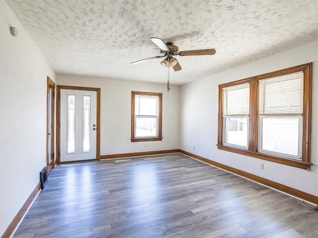 1448 W 31ST Street